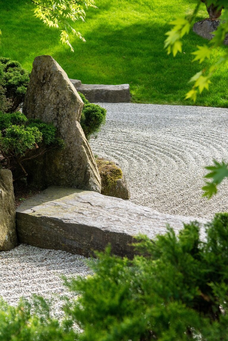 How to Create a Zen Garden – Design, Plants, and Ideas for a Peaceful ...